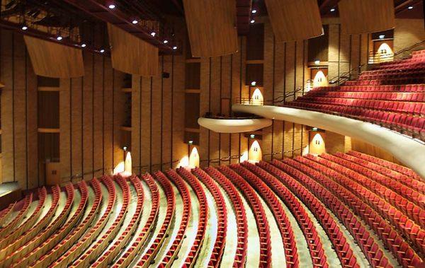 Theater Chairs Layout - ROCCO Workspace Solutions